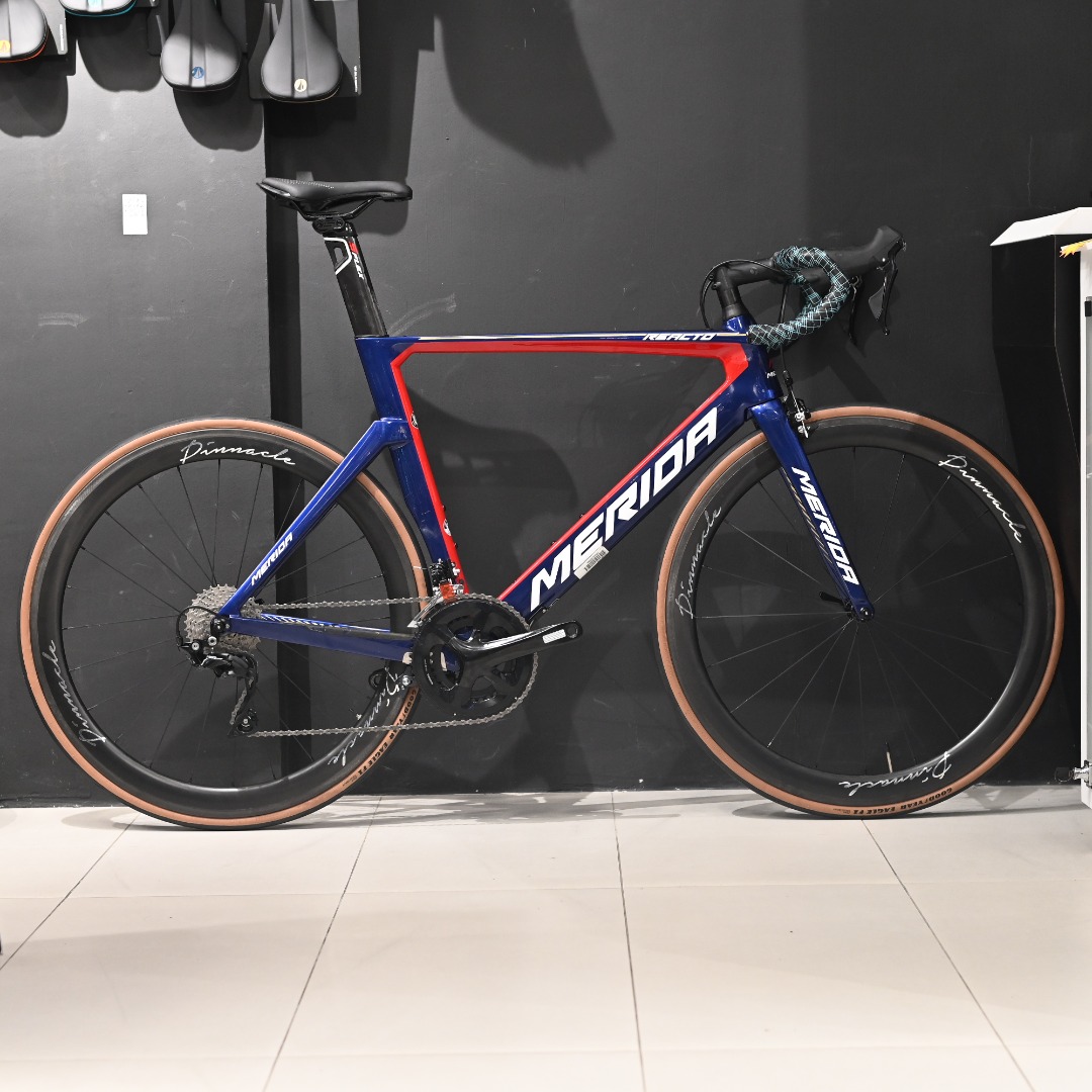 Merida Reacto Team-E CF5 Rim - Road Bike, Sports Equipment, Bicycles ...