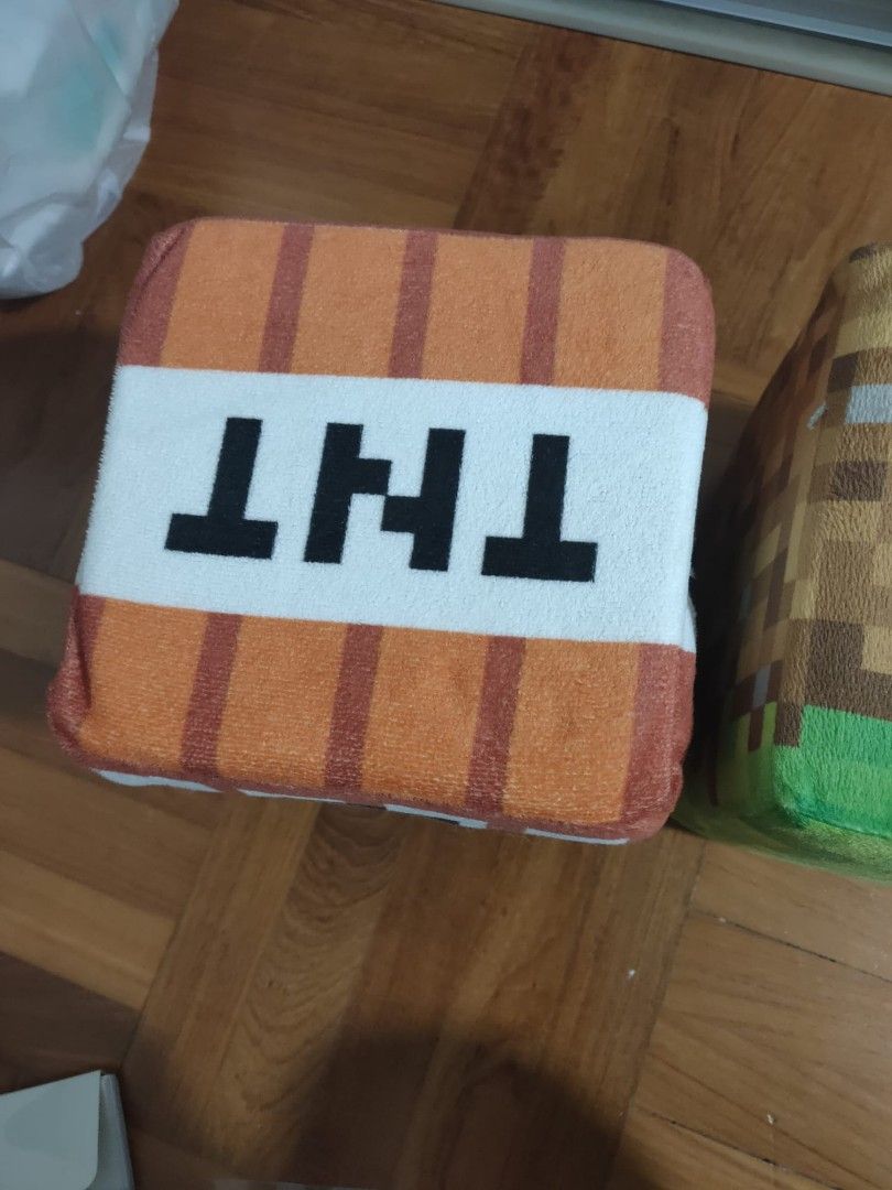 Minecraft block plush, Hobbies & Toys, Toys & Games on Carousell