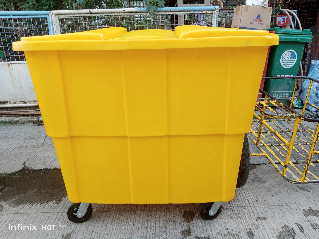MOBILE TRASH BIN, Furniture & Home Living, Cleaning & Homecare Supplies ...