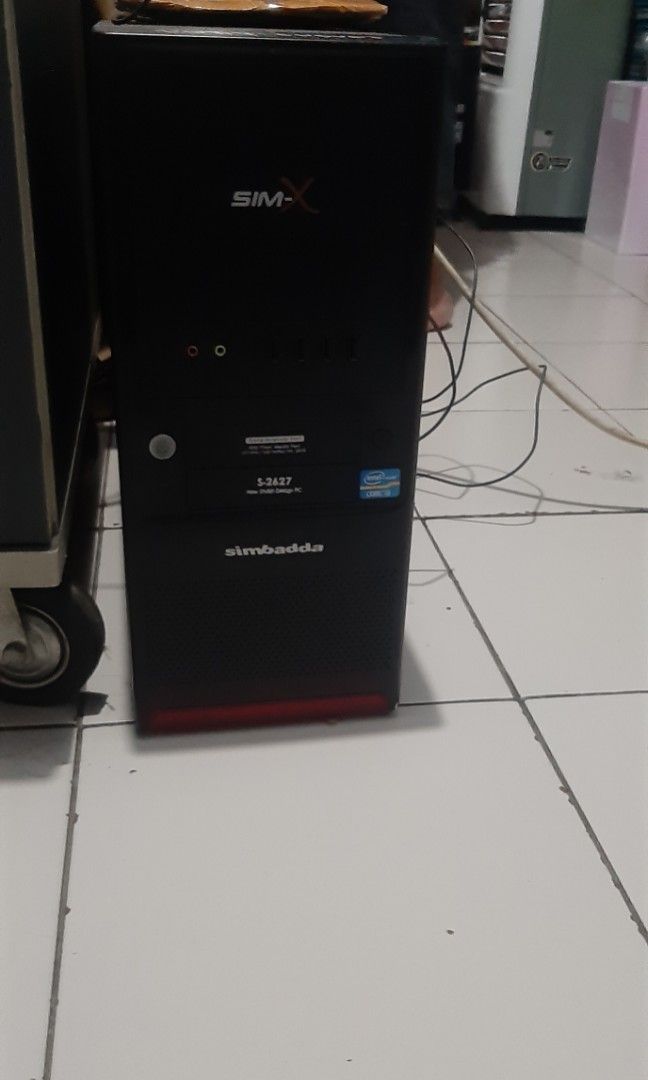 Monitor LG + pc, Elektronik, Komputer, Desktop di Carousell