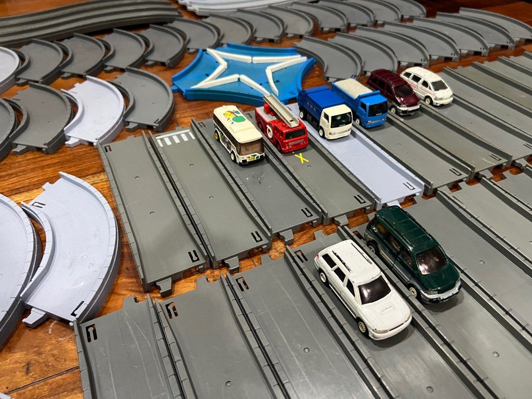 Motor Tomica Vintage WORKING set, Hobbies & Toys, Toys & Games on Carousell