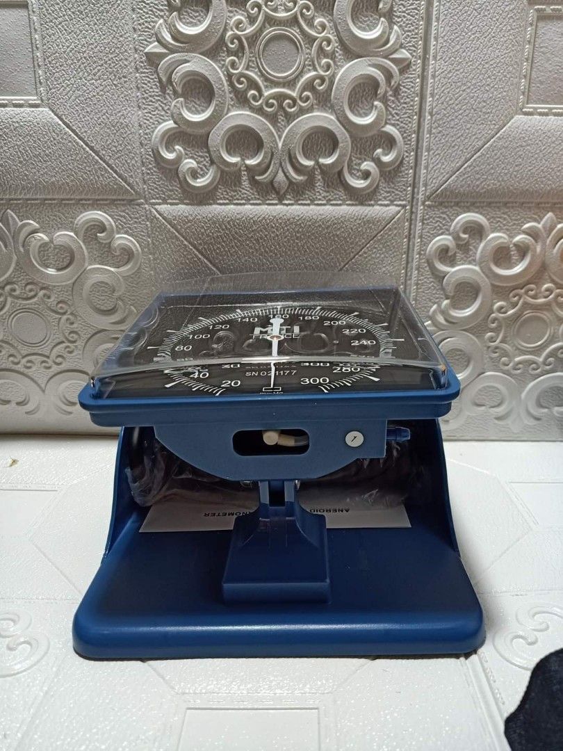 MTI-France Wall/Desk Aneroid Sphygmomanometer, Health & Nutrition ...
