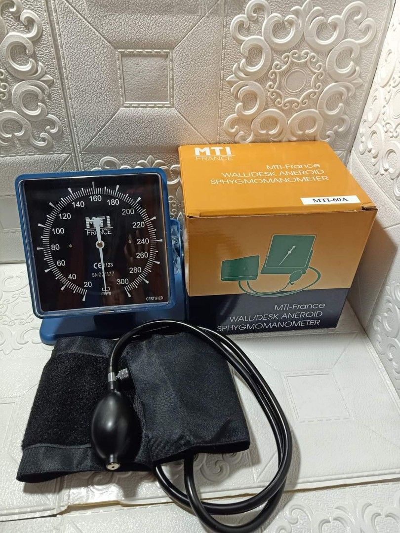 MTI-France Wall/Desk Aneroid Sphygmomanometer, Health & Nutrition ...