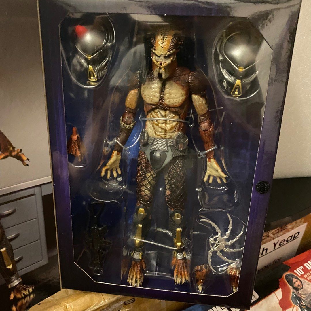 NECA escape lab fugitive predator boxset, Hobbies & Toys, Toys & Games ...