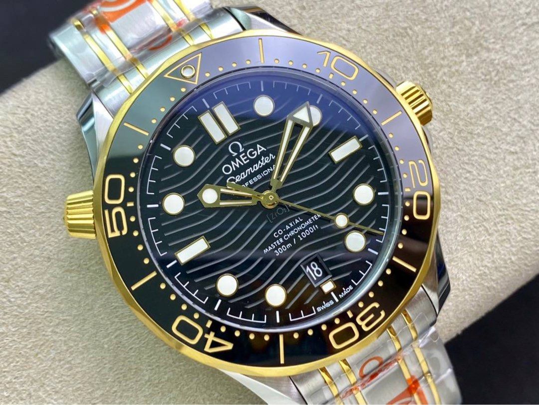 OMEGA SEAMASTER DIVER 300M YELLOW GOLD, Luxury, Watches on Carousell