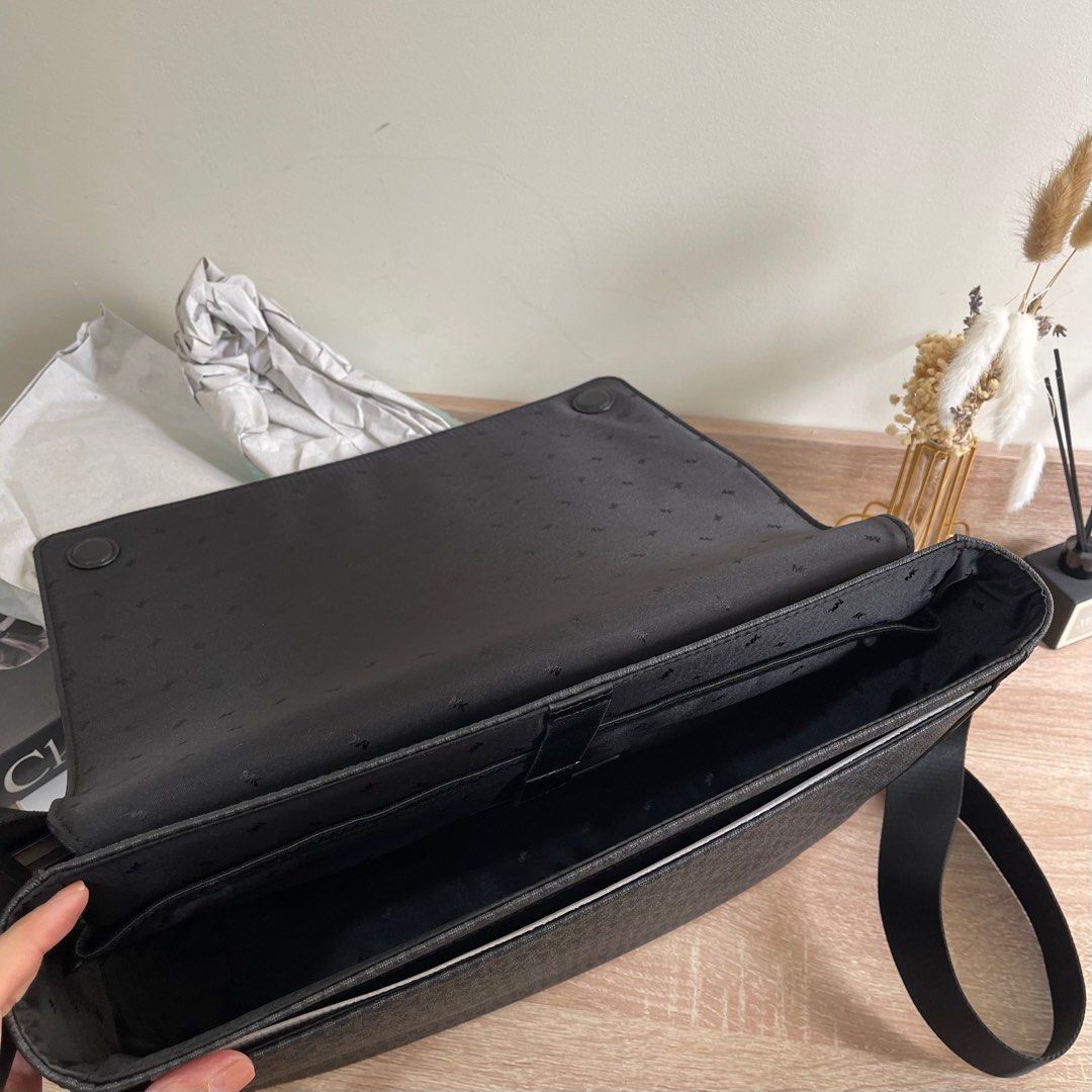 ON HAND: Michael Kors Harrison Front Flap Laptop / Messenger Bag, Women ...