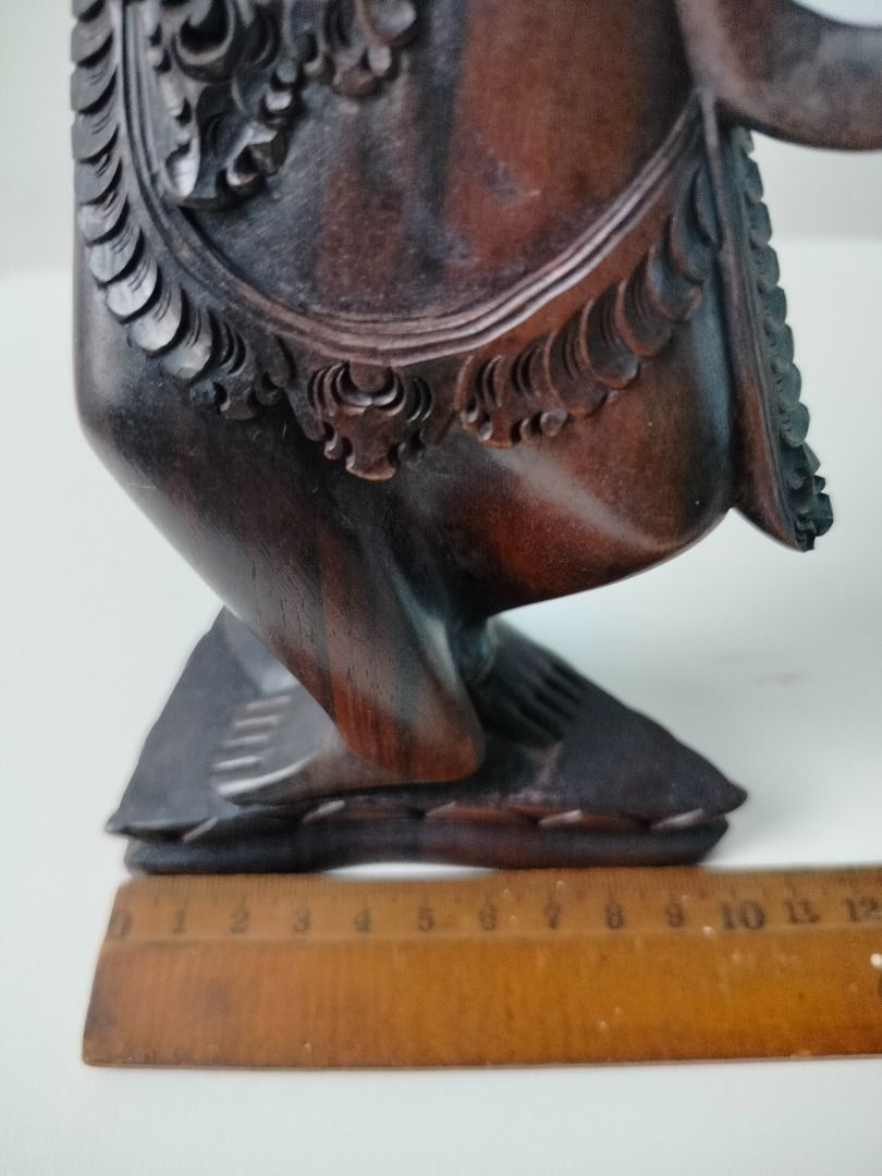 Patung Kayu Penari Bali, Desain & Kerajinan Tangan, Karya Seni di Carousell