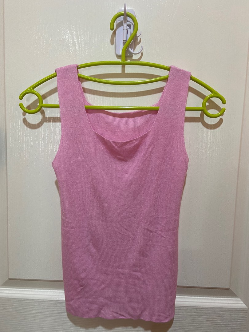 Pink top, Women's Fashion, Tops, Sleeveless on Carousell