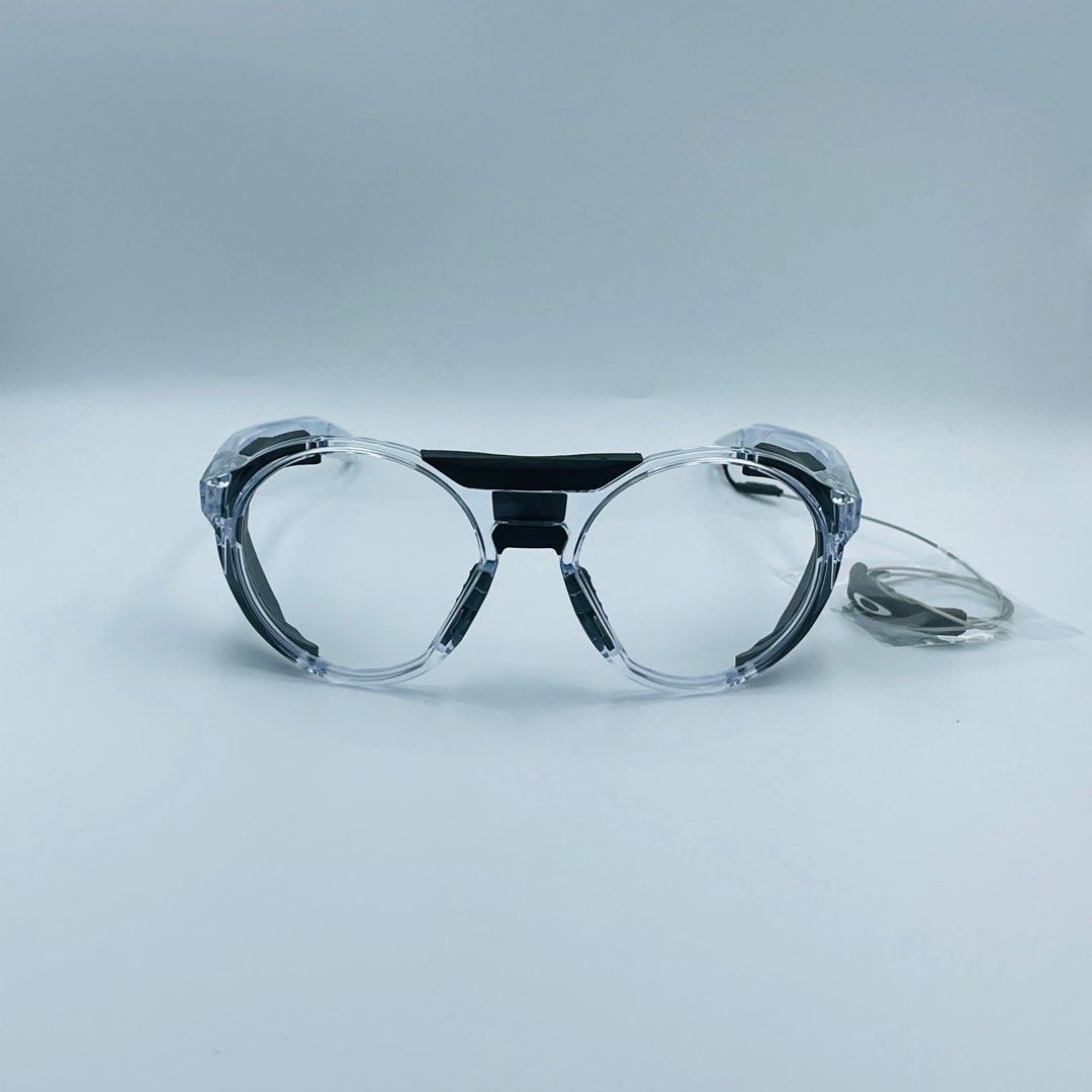 Rare Oakley Clifden Polished Clear w/ Clear lens custom, Men's Fashion ...