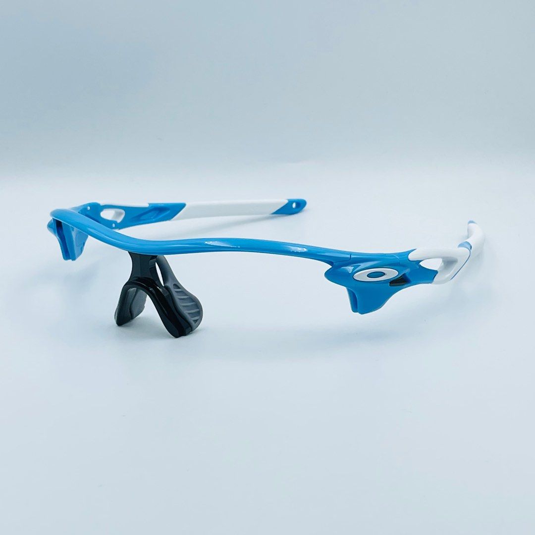 Rare Oakley Radarlock (A) Sky Blue Frame only, Men's Fashion, Watches ...