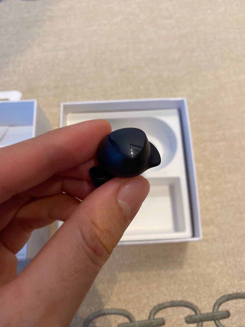 Samsung Buds /without the case, Audio, Earphones on Carousell