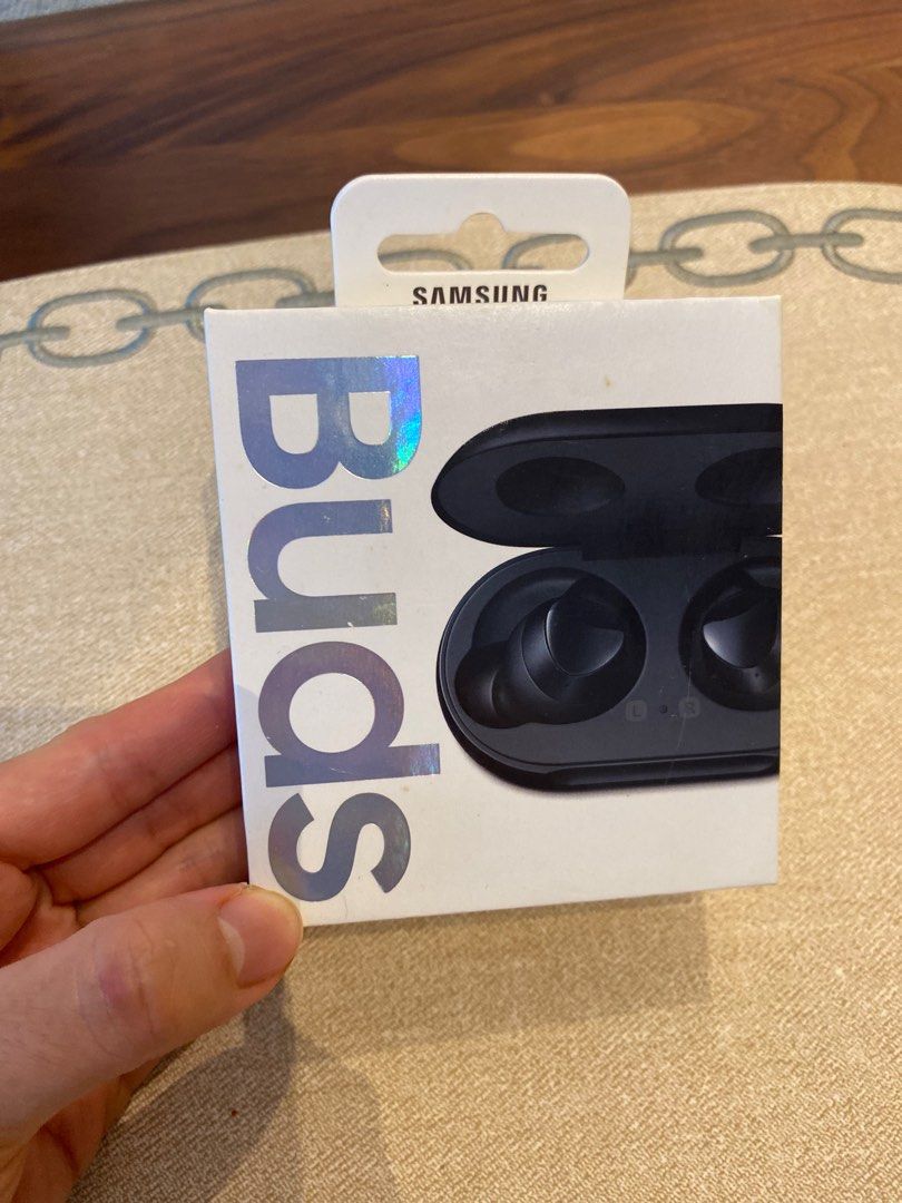 Samsung Buds /without the case, Audio, Earphones on Carousell
