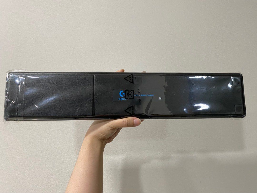 Selling Logitech G512 Wrist Rest, Computers & Tech, Parts & Accessories ...