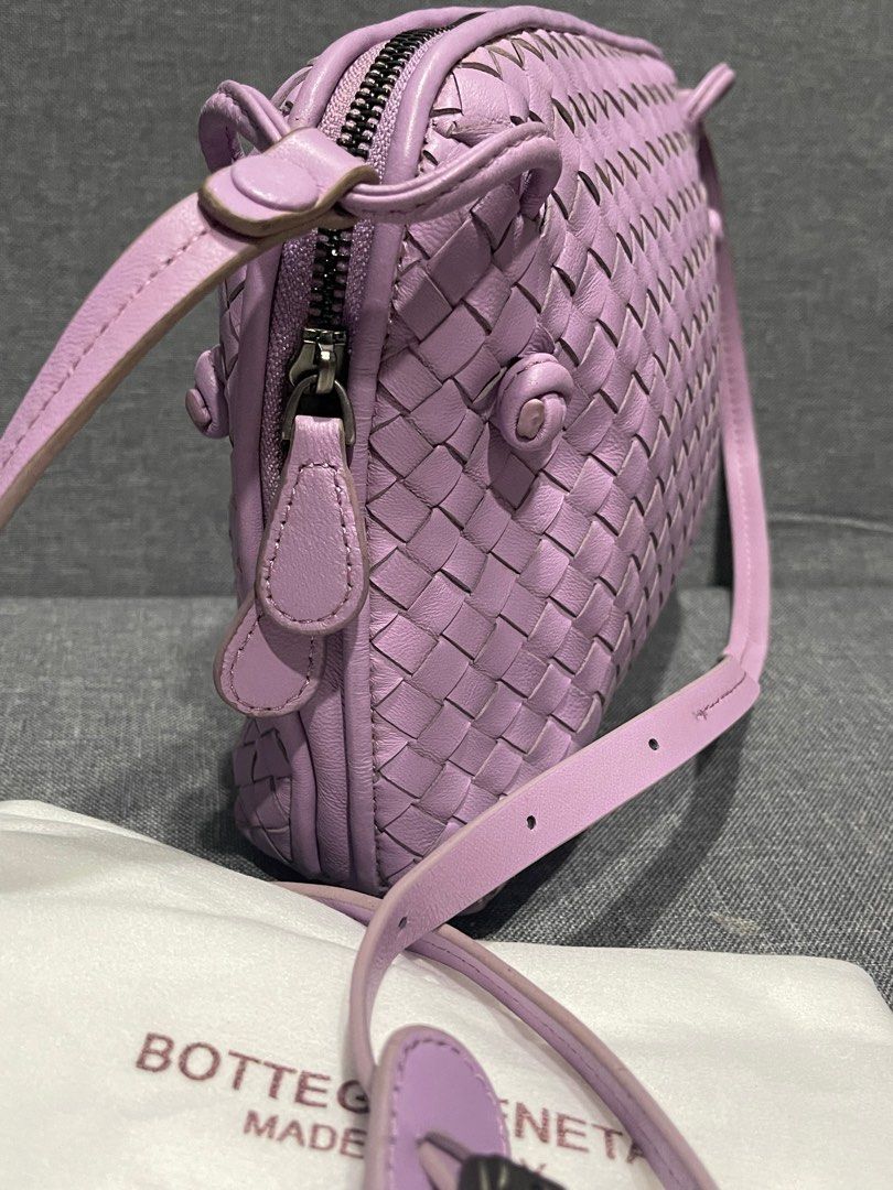 Sling banig, Luxury, Bags & Wallets on Carousell