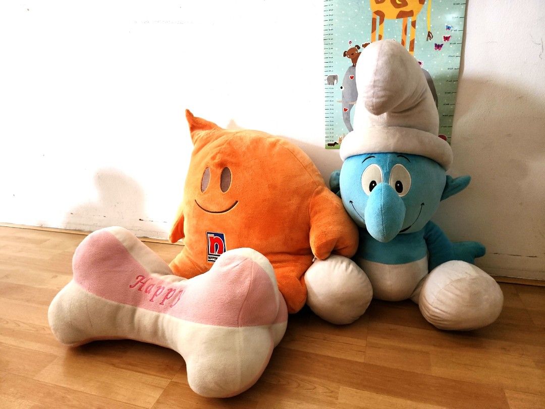 Smurf and friends, Hobbies & Toys, Toys & Games on Carousell