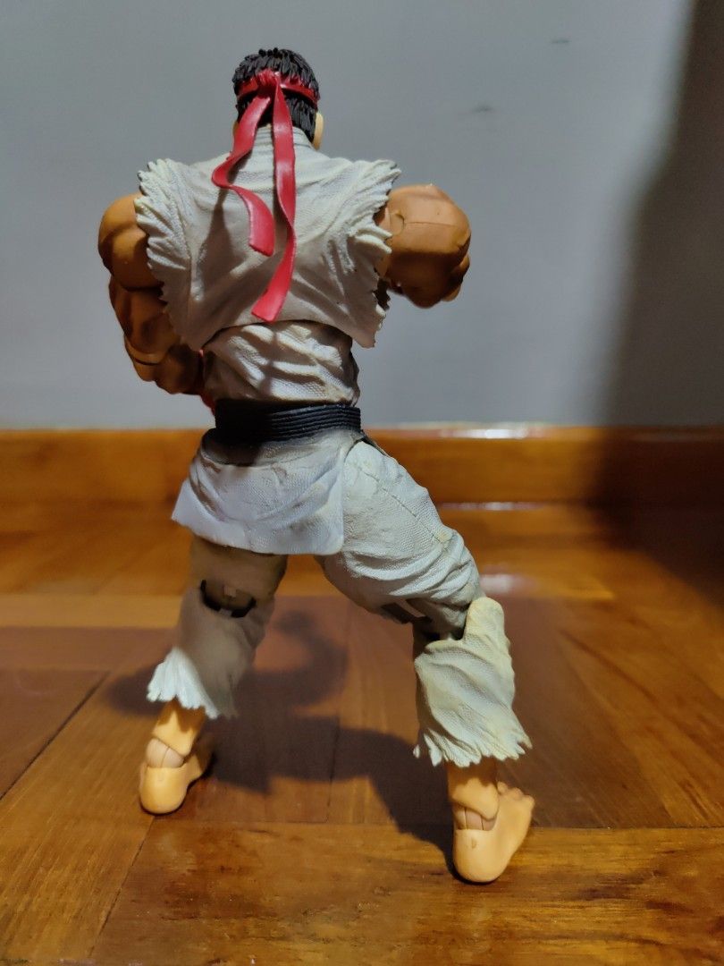 Square Enix Street Fighter IV: Play Arts Kai: Ryu Action Figure ...