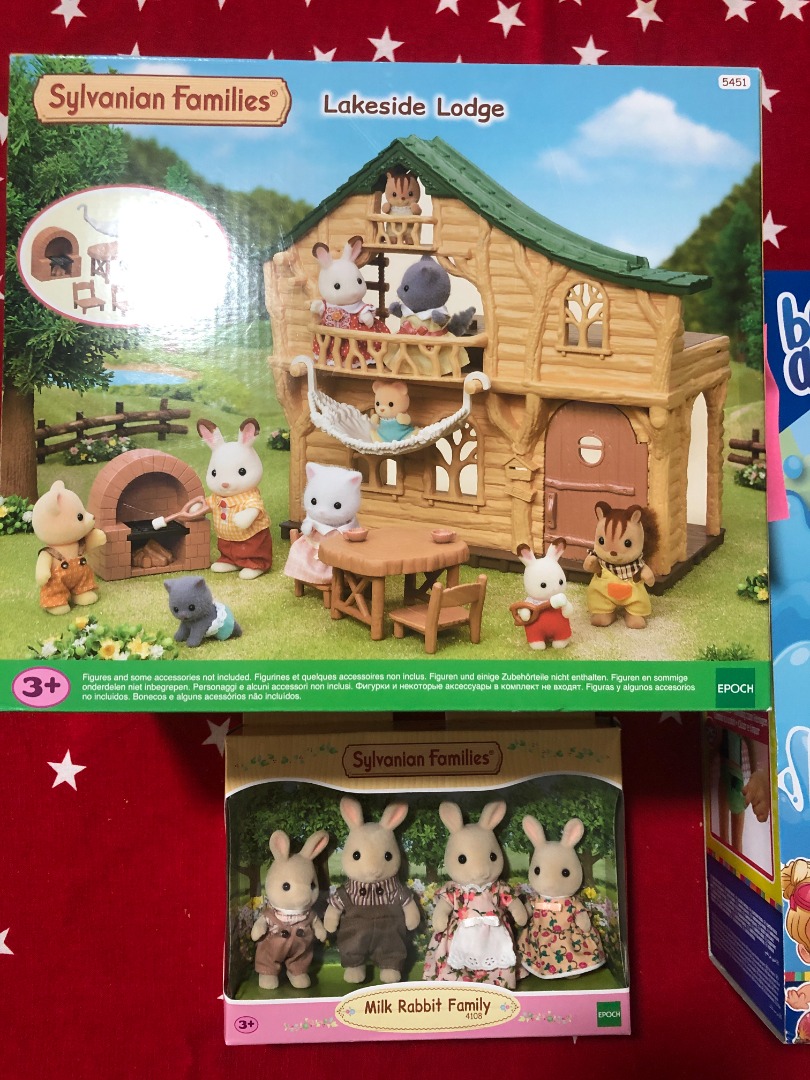 Sylvanians Family Milk Rabbit Family and the Lakeside lodge, Hobbies ...