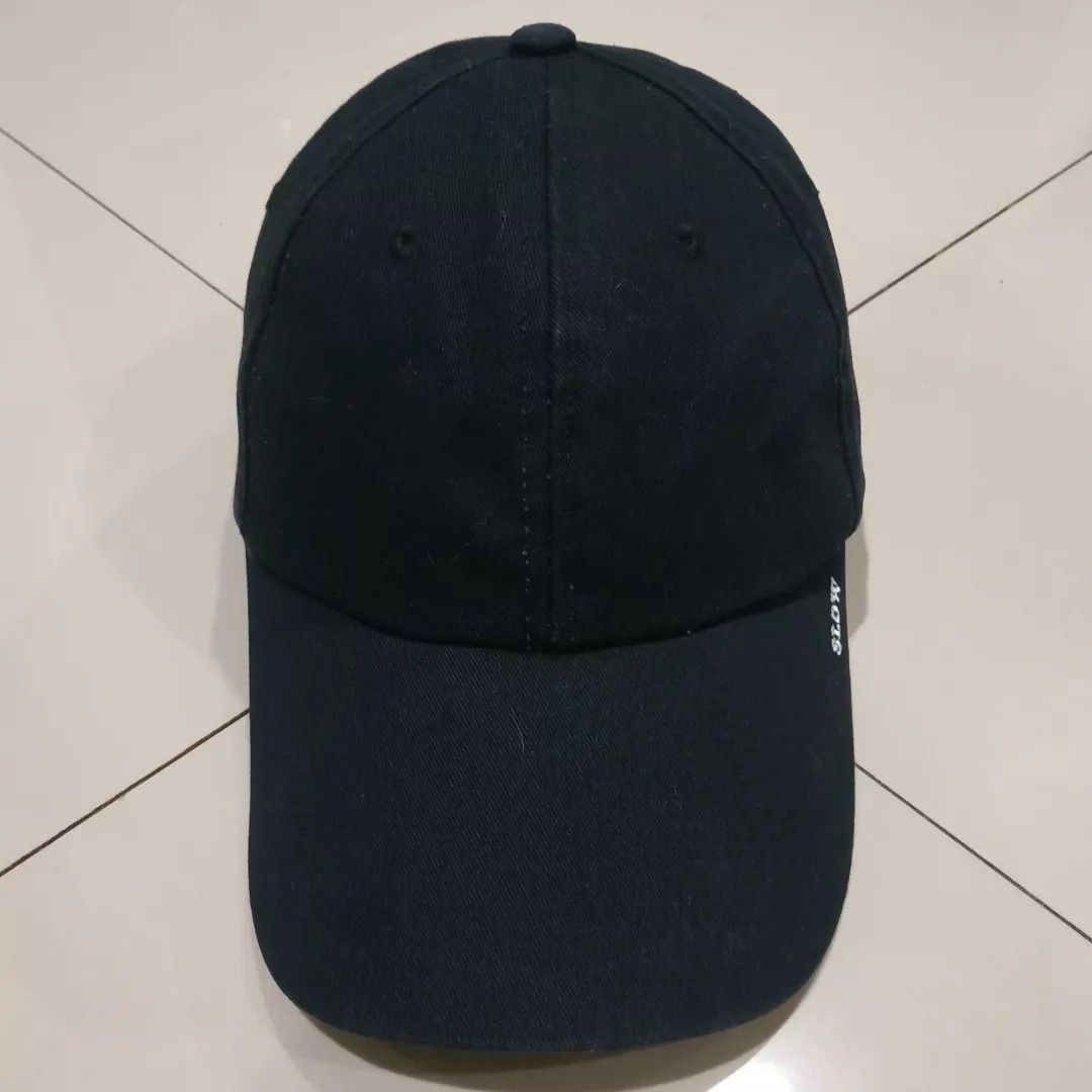 Topi K-Pop Slow Accid, Fesyen Pria, Aksesoris, Topi di Carousell