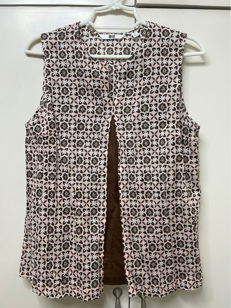 Uniqlo Pattern Top, Women's Fashion, Tops, Sleeveless on Carousell