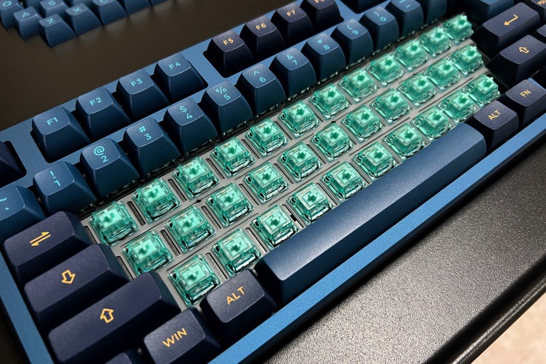 Velocifire Bubble75 Custom Mechanical Keyboard - Marbly Creamy Foamy ...