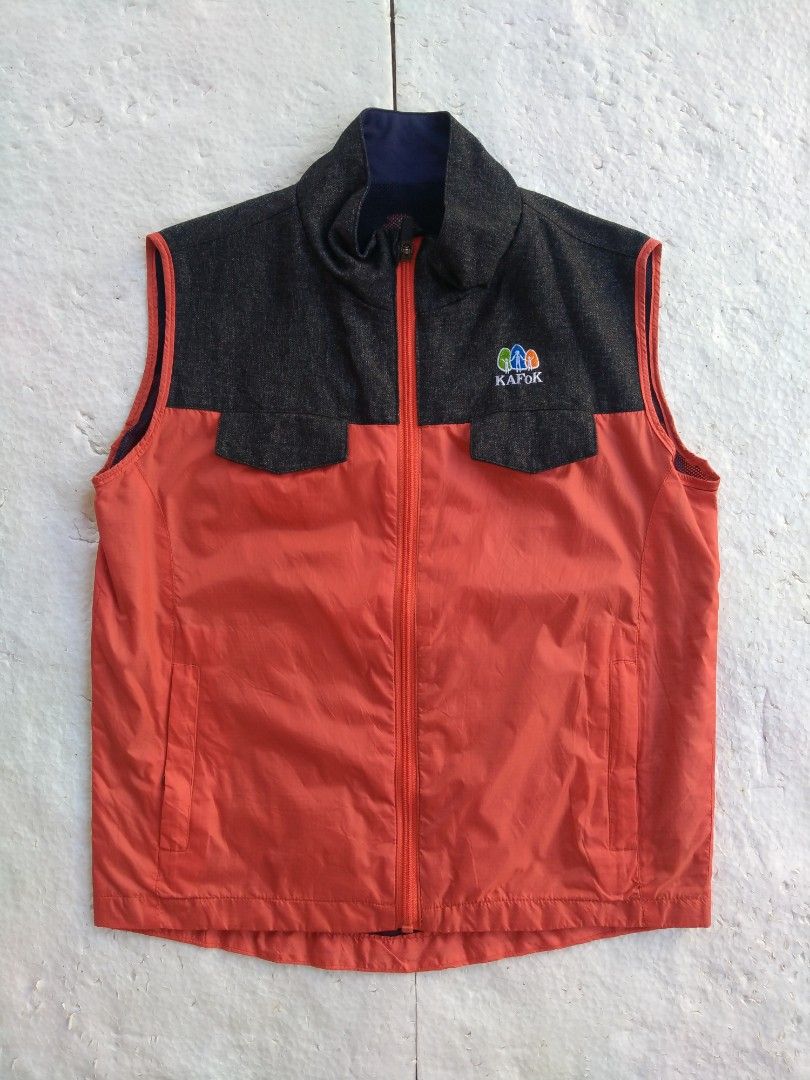 Vest/rompi gunung, Fesyen Pria, Pakaian , Baju Luaran di Carousell