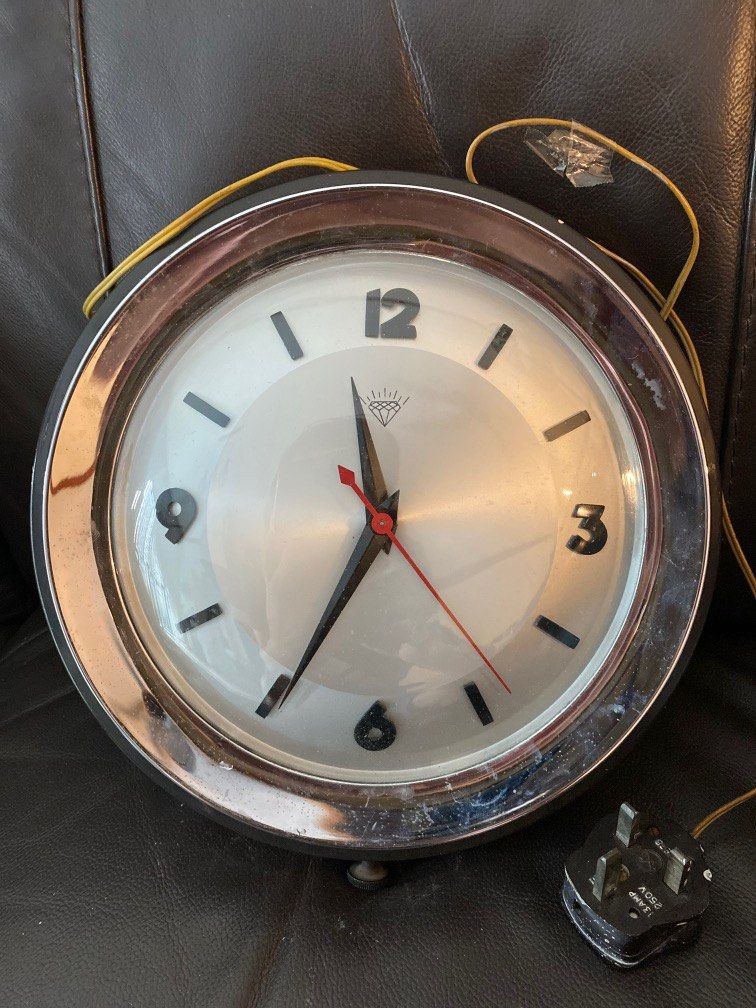 Vintage Diamond Clock, Hobbies & Toys, Memorabilia & Collectibles ...