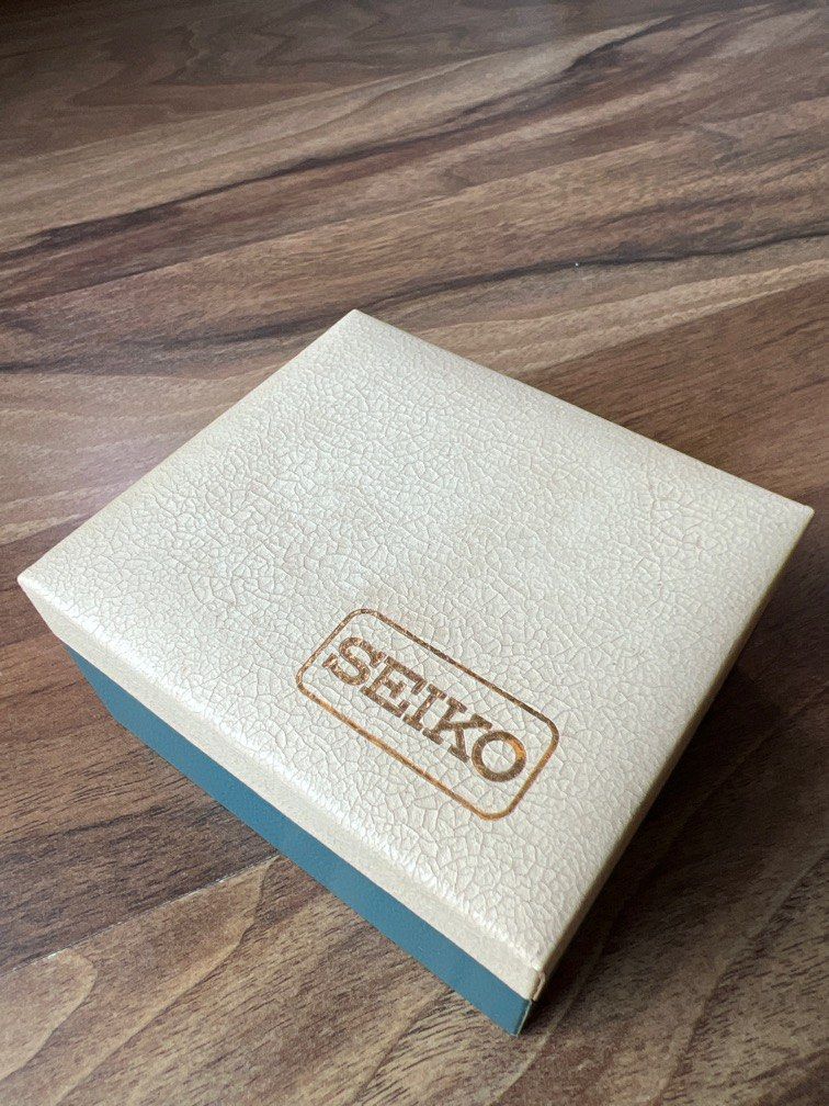 Vintage Seiko watch box, Everything Else on Carousell