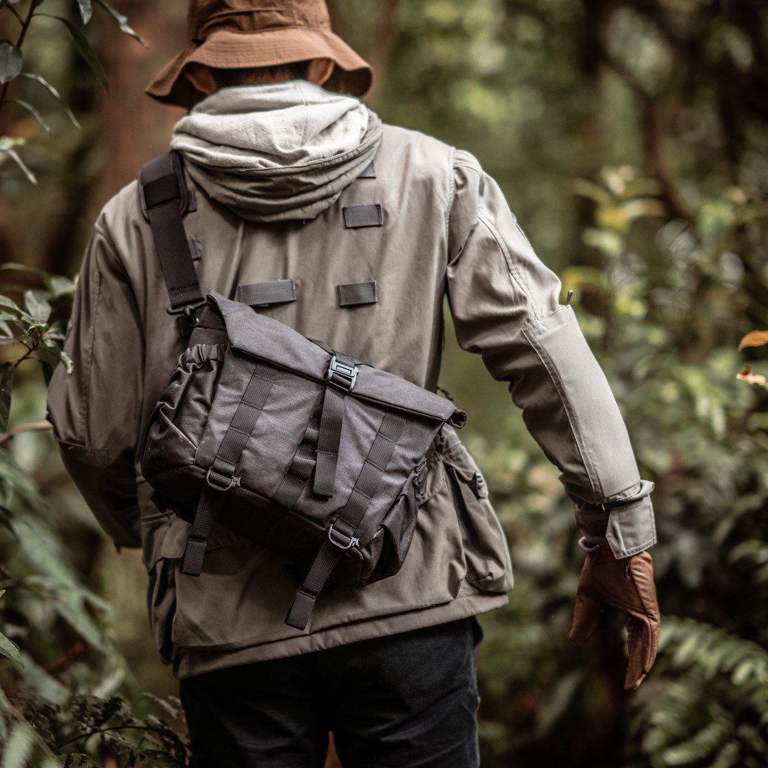 IN-STOCK - Wotancraft Upgraded Pilot Travel Camera Bag 7L - Khaki ...