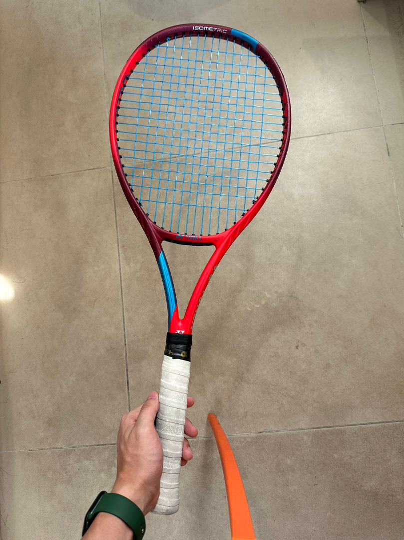 YONEX Vcore 98 2021 Edition 305g, Sports Equipment, Sports & Games ...