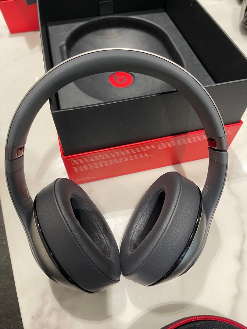 Beats Studio 2 Wireless, Audio, Headphones & Headsets on Carousell