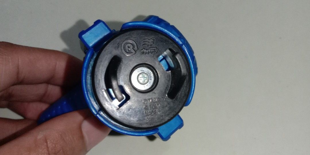 Beyblade Metal Zero G Launcher, Hobbies & Toys, Toys & Games on Carousell