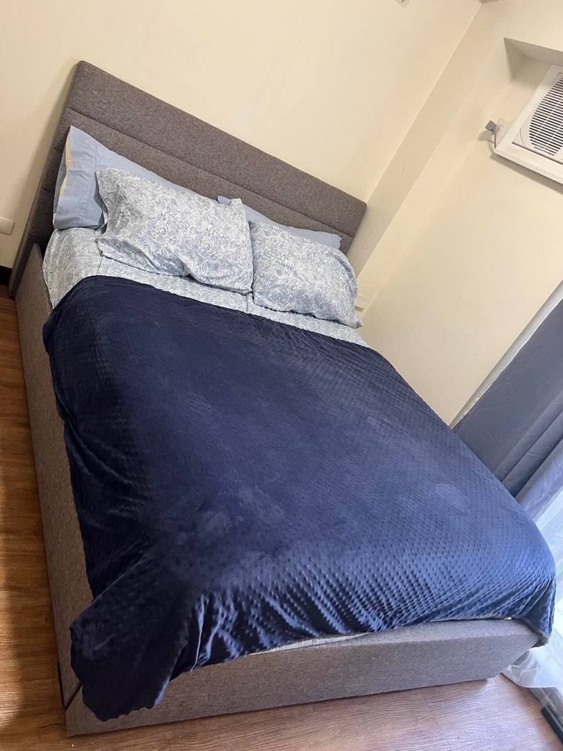 Blims bed frame and Mandaue Foam Mattress, Furniture & Home Living ...