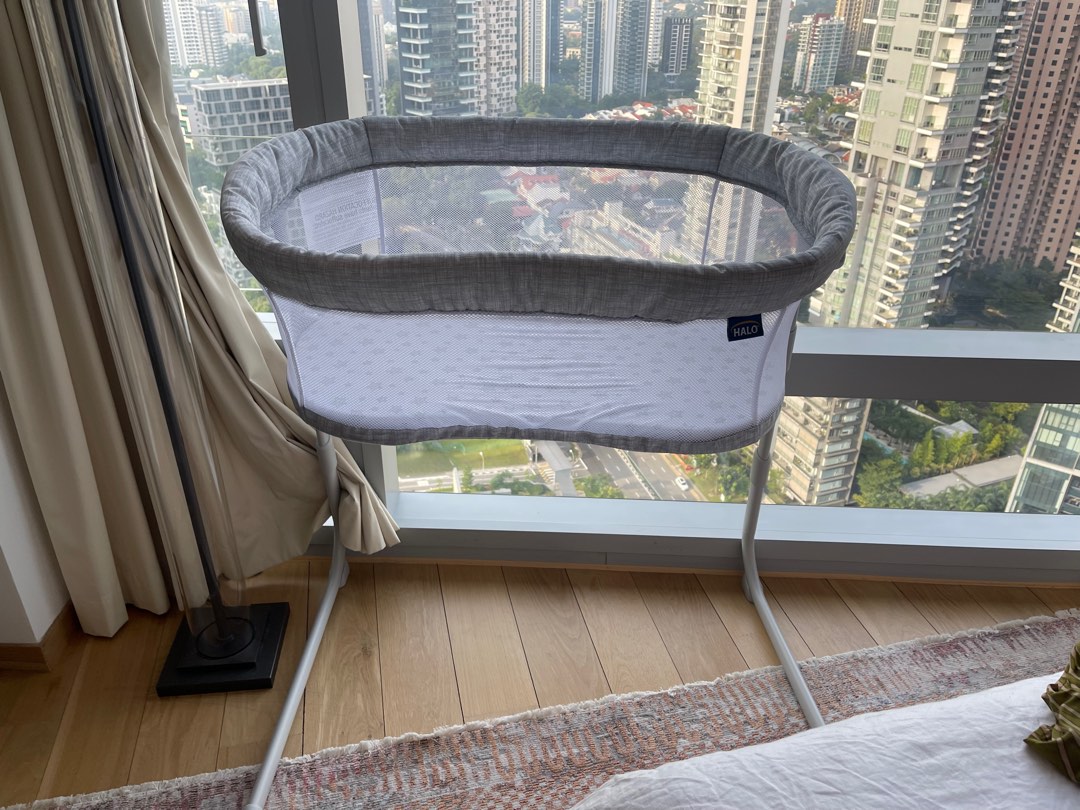 Brand new Halo Bassinet, Babies & Kids, Baby Nursery & Kids Furniture ...