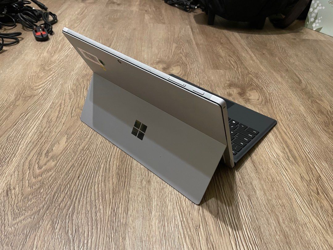 (Brand New Keypad) Microsoft Surface Pro 5 (i5-7th Gen) - 256GB, 8GB ...