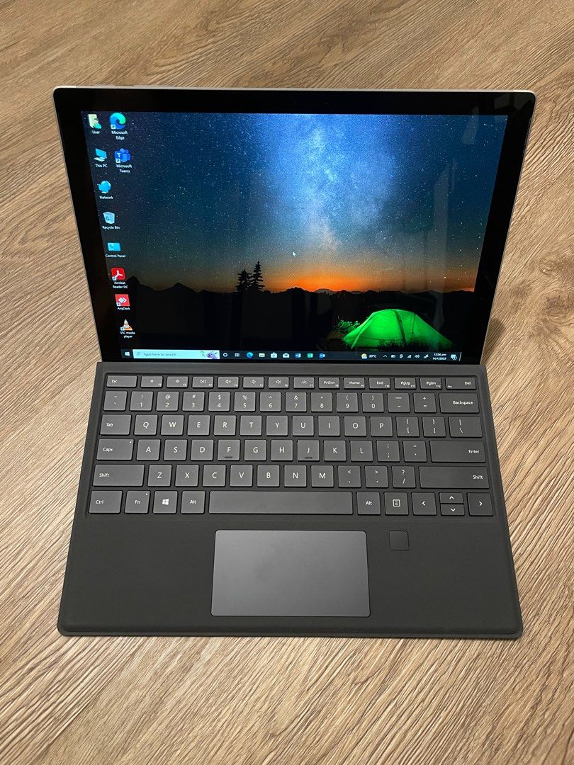 (Brand New Keypad) Microsoft Surface Pro 5 (i5-7th Gen) - 256GB, 8GB ...