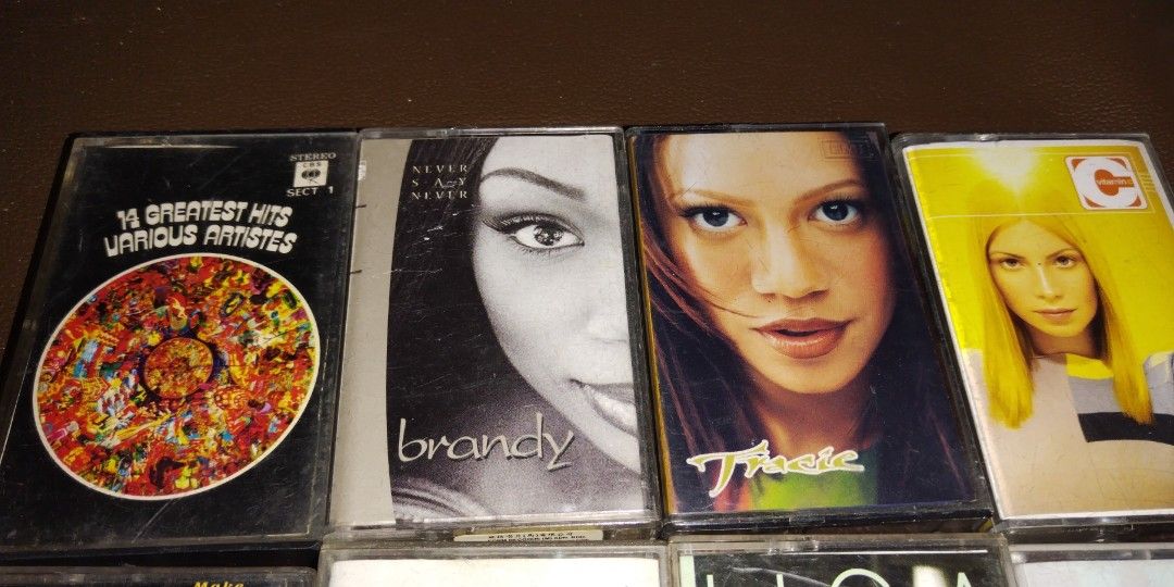 Casetttes female singer trace brandy vitamin c lisa jody watley karyn ...