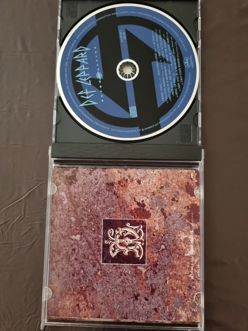 CD Def Leppard Retro Active, Hobbies & Toys, Music & Media, CDs & DVDs ...