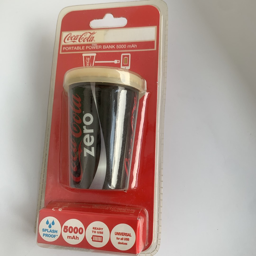 Coca cola 可口可樂 外置充電器 尿袋 5000mAh, 手提電話, 電話＆平板電腦配件, 電池及充電器 - Carousell