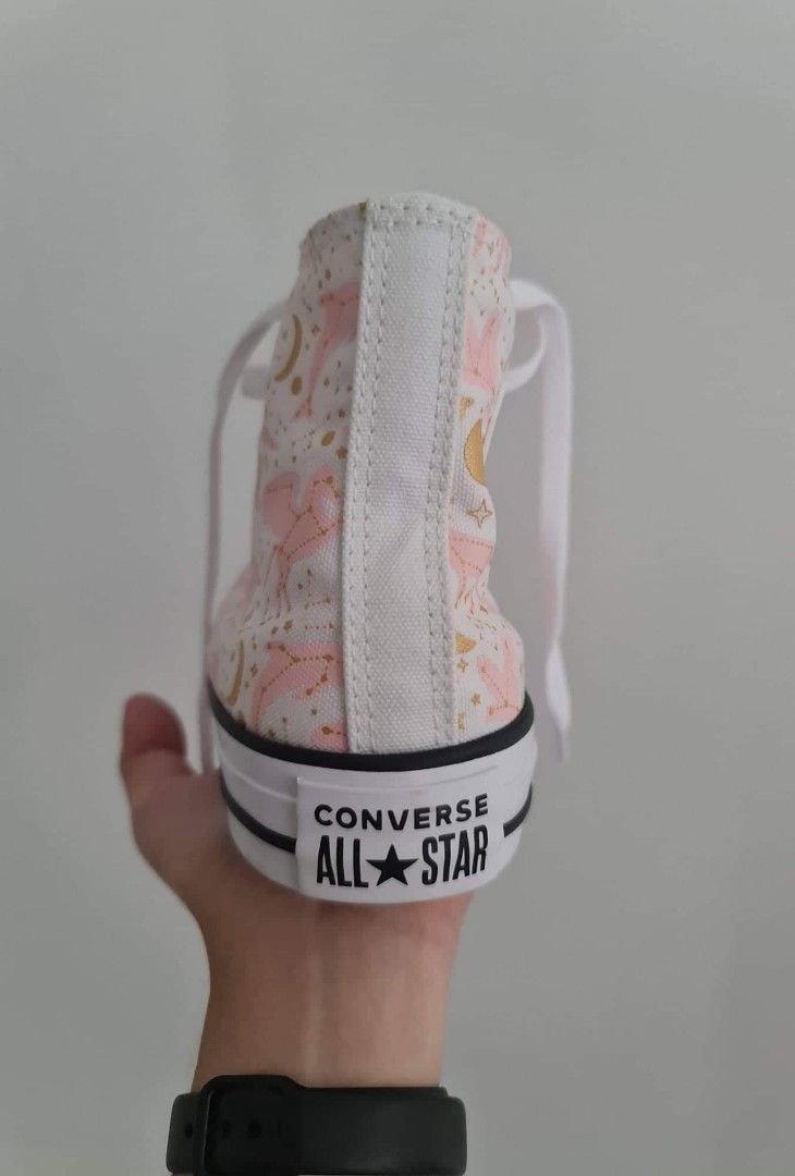 Converse Chuck Taylor All Star Constellation, Women's Fashion, Footwear ...