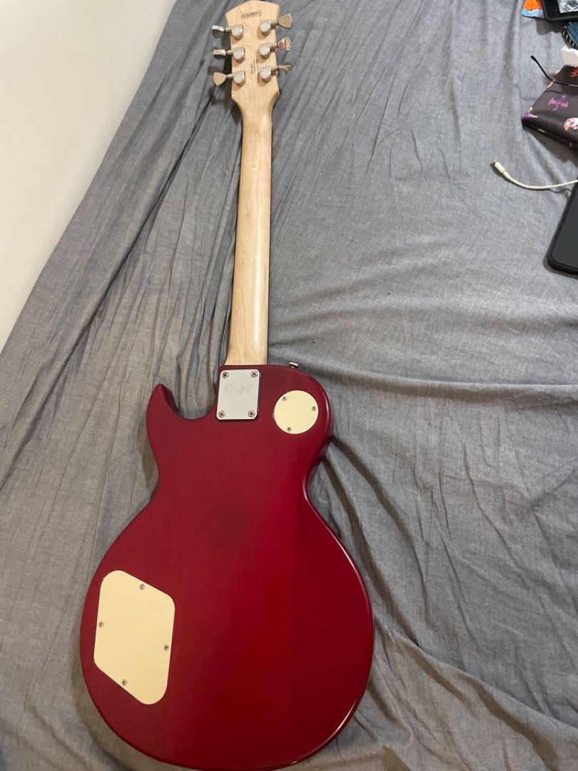 Cort CR100, Hobbies & Toys, Music & Media, Musical Instruments on Carousell