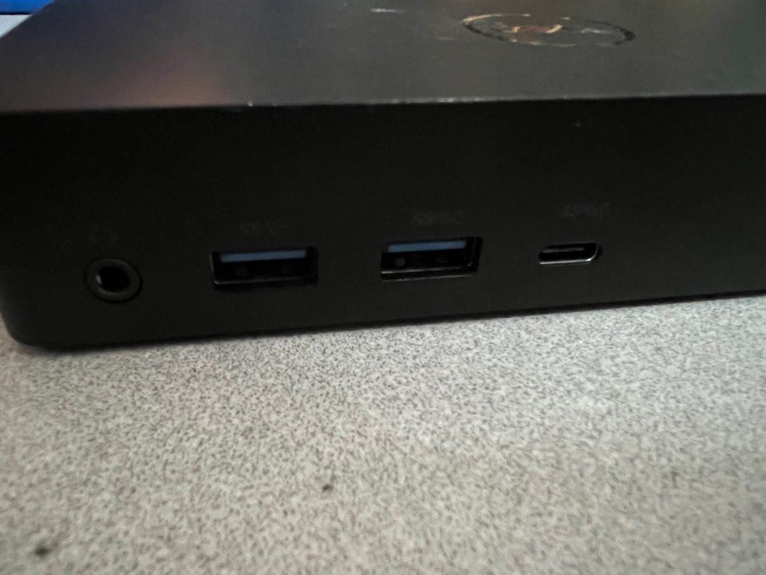 DELL Docking Station D6000, Computers & Tech, Desktops on Carousell