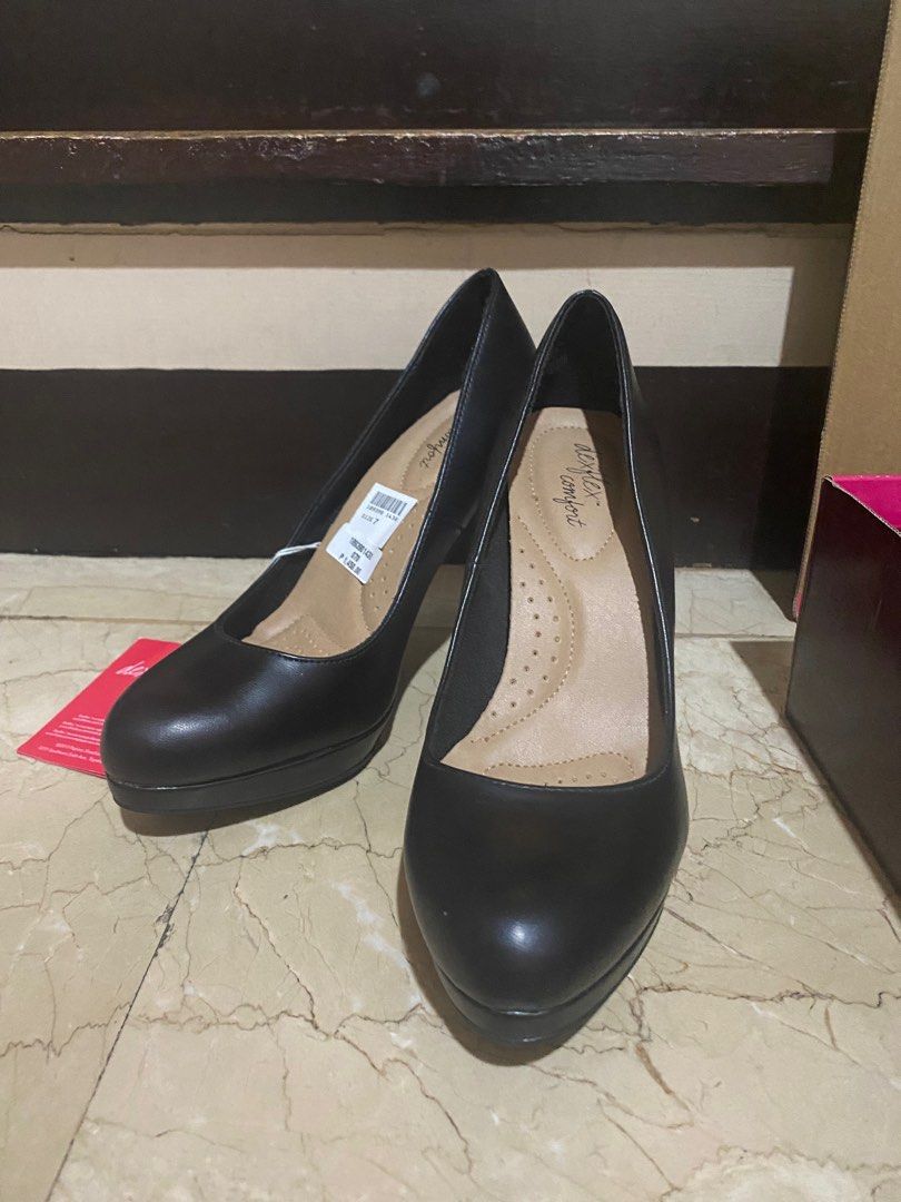 Dexflex Comfort, Women's Fashion, Footwear, Heels on Carousell
