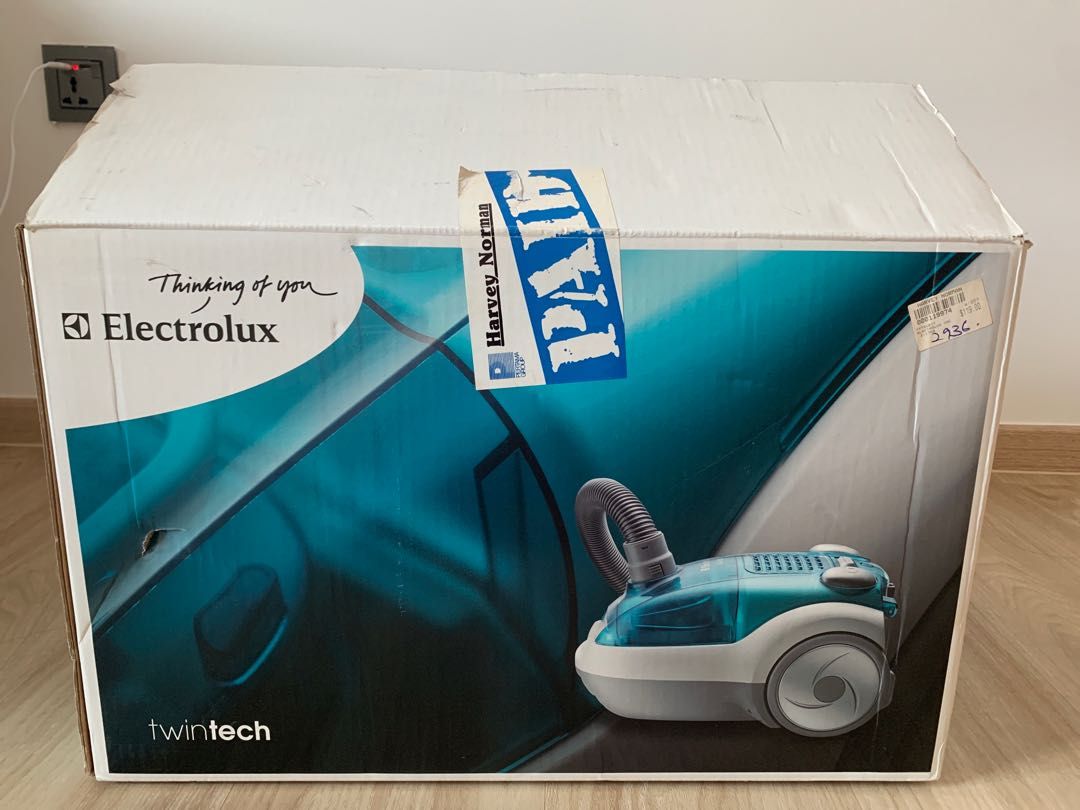 Electrolux twin tech vacuum cleaner, TV & Home Appliances, Vacuum Cleaner & Housekeeping on ...