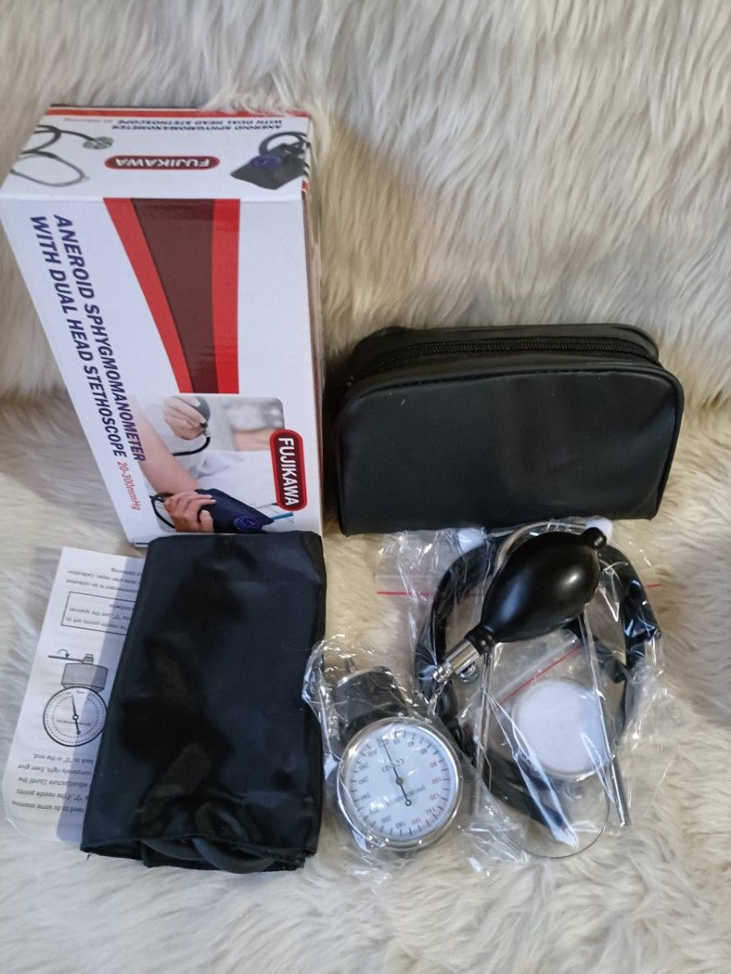 Fujikawa Aneroid Sphygmomanometer With Stethoscope, Health & Nutrition, Health Monitors ...
