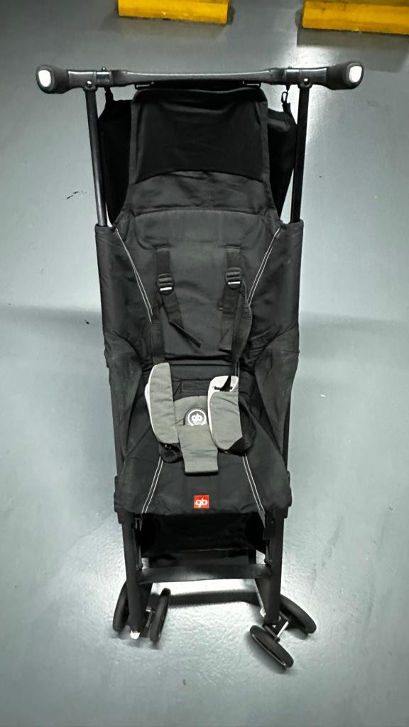 GB pockit stroller - Black, Babies & Kids, Going Out, Strollers on ...