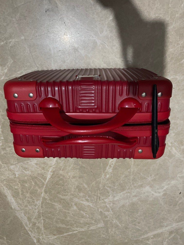 hand carry luggage, Hobbies & Toys, Travel, Luggage on Carousell
