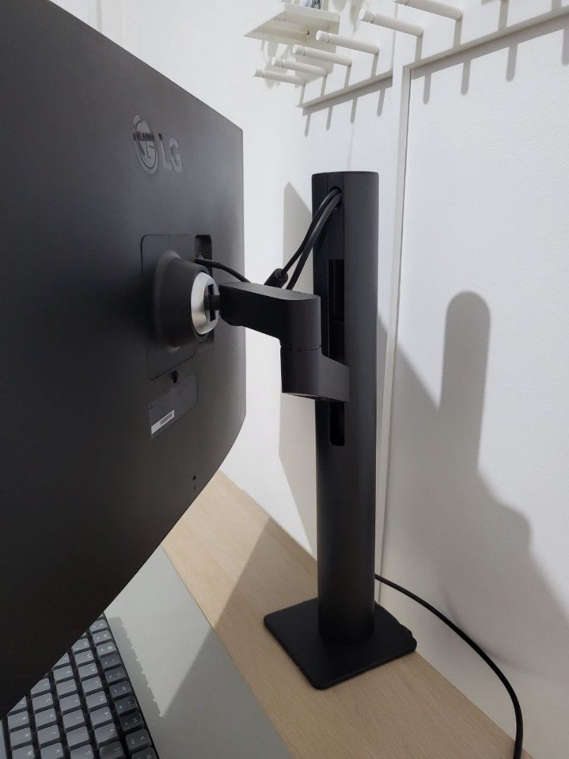 LG monitor Ultra fine Ergo 4k 32inch HDMI/USB C port, Computers & Tech ...