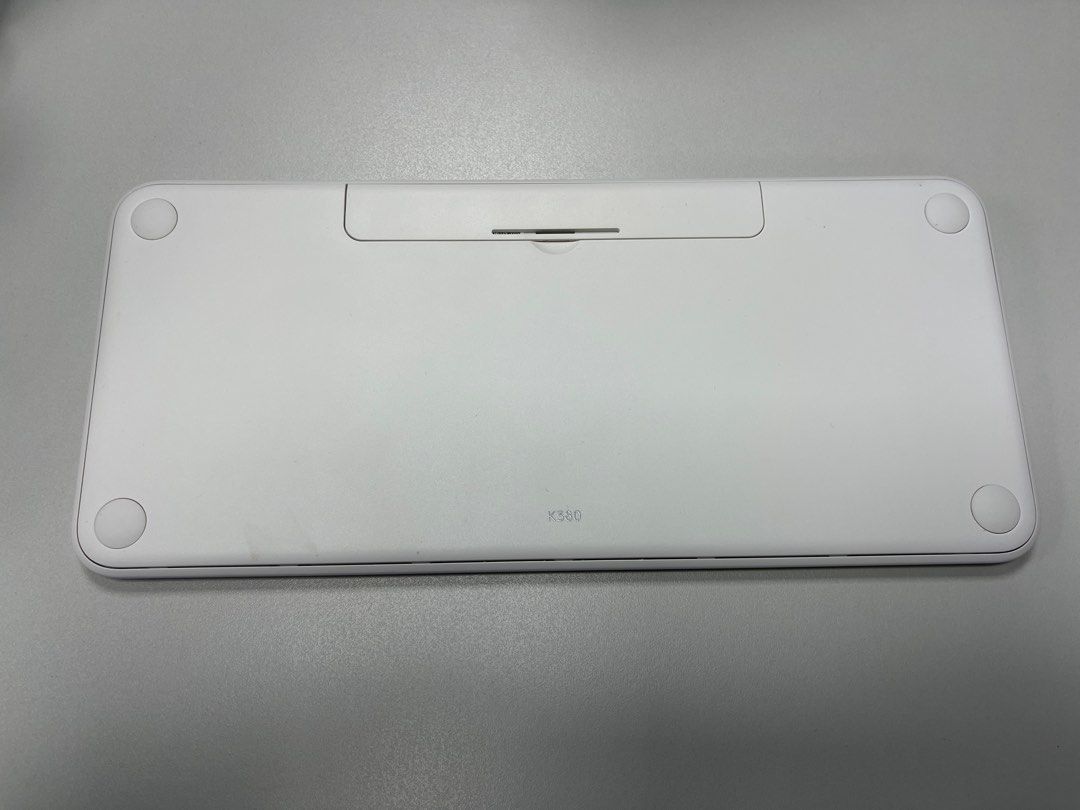 Logi Keyboard, 電腦＆科技, 電腦周邊及配件, 電腦鍵盤及相關產品 - Carousell