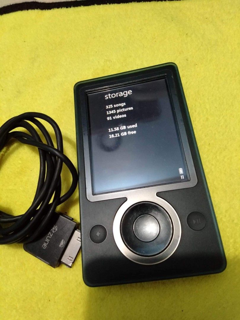Microsoft Zune (Music player), Audio, Other Audio Equipment on Carousell