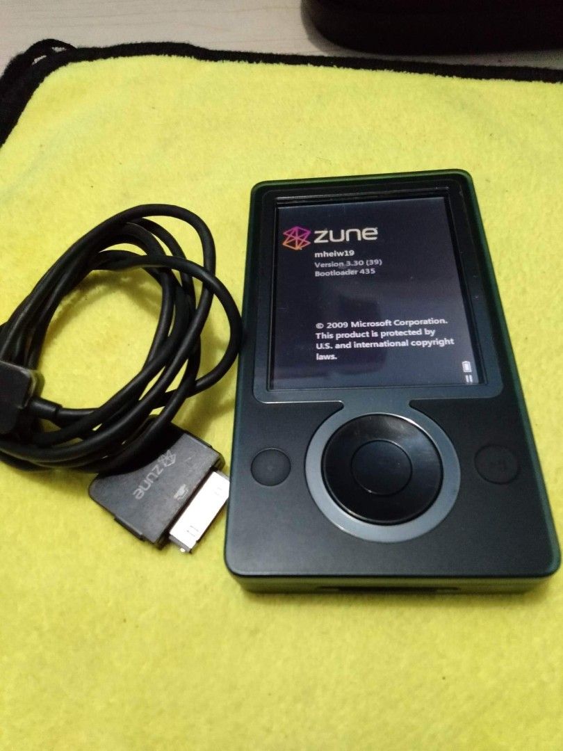 Microsoft Zune (Music player), Audio, Other Audio Equipment on Carousell